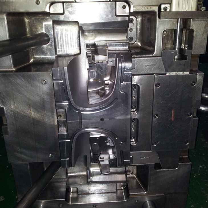 NISSAN Rearview Mirror Plastic Injection Mold – Professional tooling ...